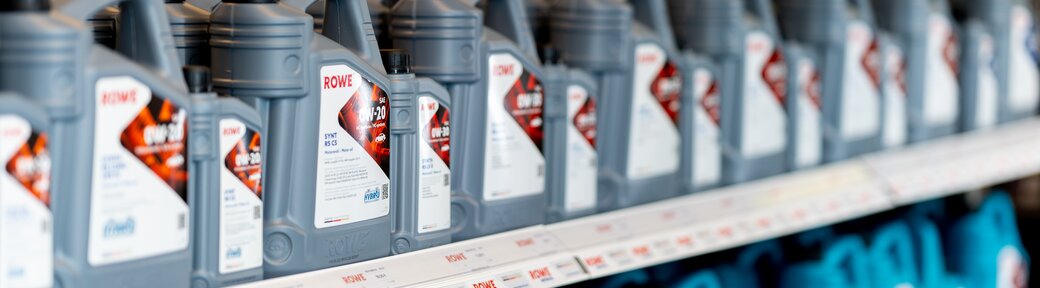 ROWE engine and motor oils and lubricants for private customers | ROWE