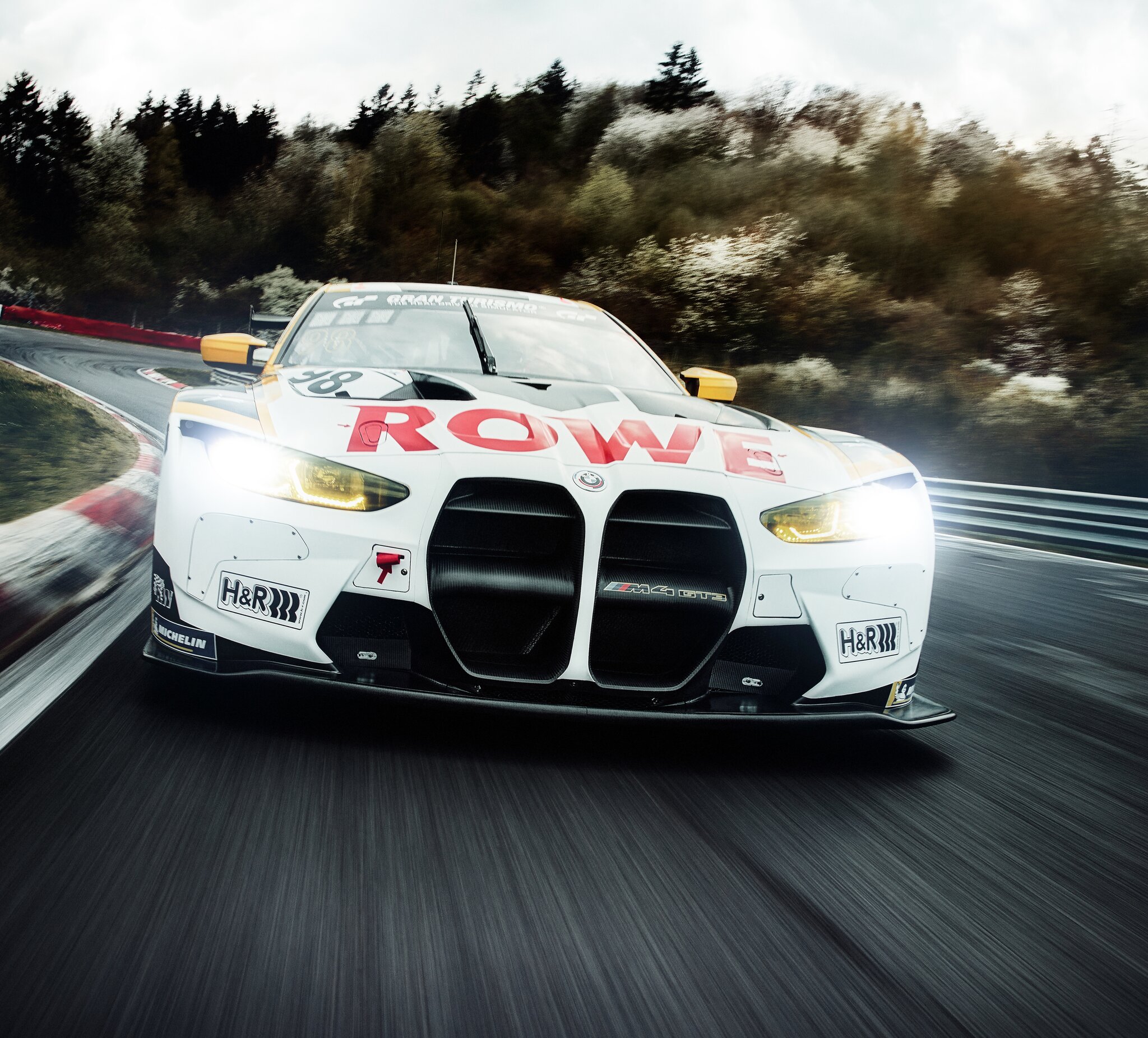 About ROWE - We offer motor oil, engine oils and other lubricants | ROWE