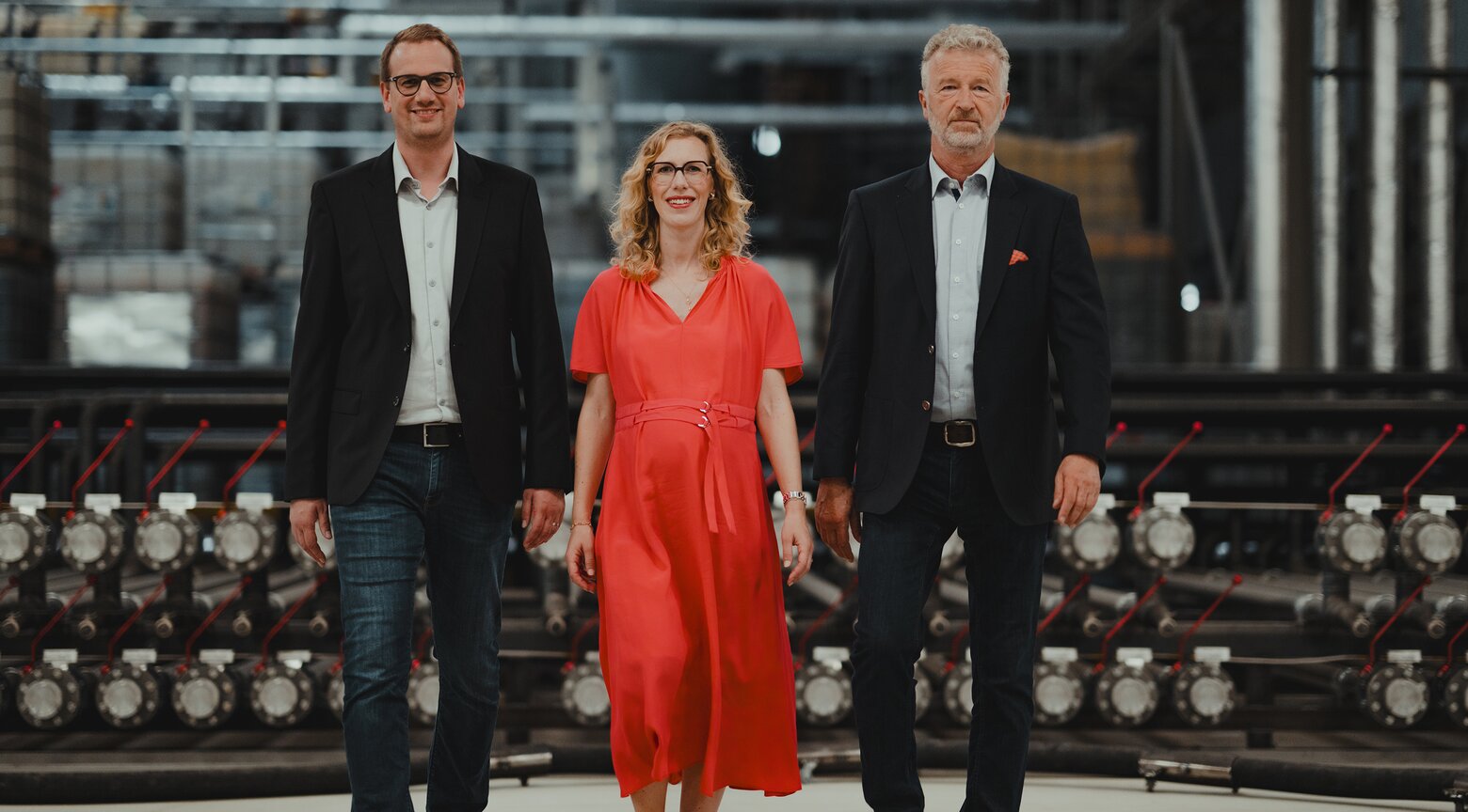 About ROWE - We offer motor oil, engine oils and other lubricants | ROWE